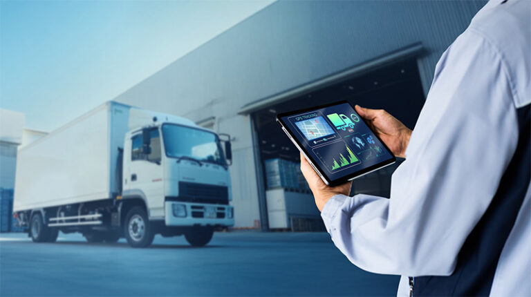 How Real-Time Fleet Management Optimizes Last-Mile Delivery